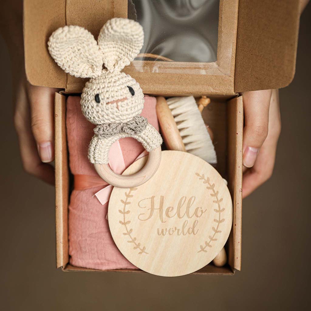 Hello World Gift Box – MamimamiHome Baby